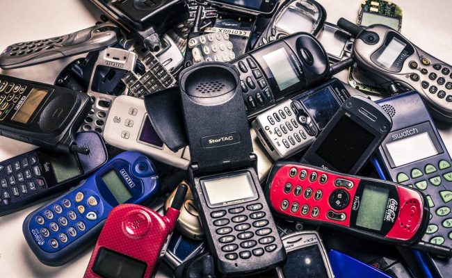 In Nice, until July 15, you can recycle unused phones
